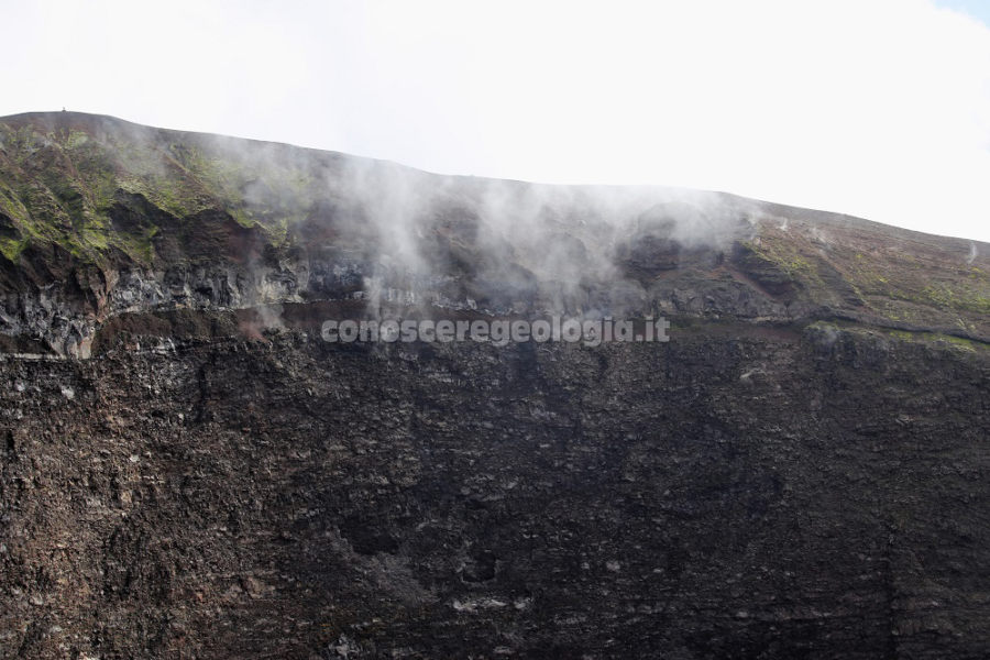Le fumarole del Vesuvio, cosa sono e cosa indicano - FOTOGALLERY ...