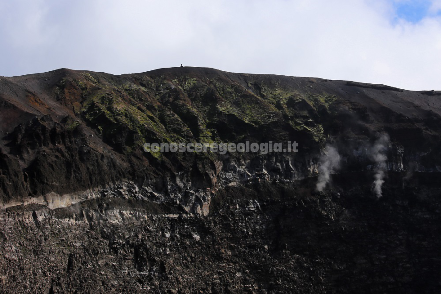 Le fumarole del Vesuvio, cosa sono e cosa indicano - FOTOGALLERY ...