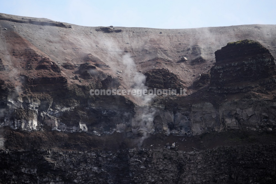Le fumarole del Vesuvio, cosa sono e cosa indicano - FOTOGALLERY ...