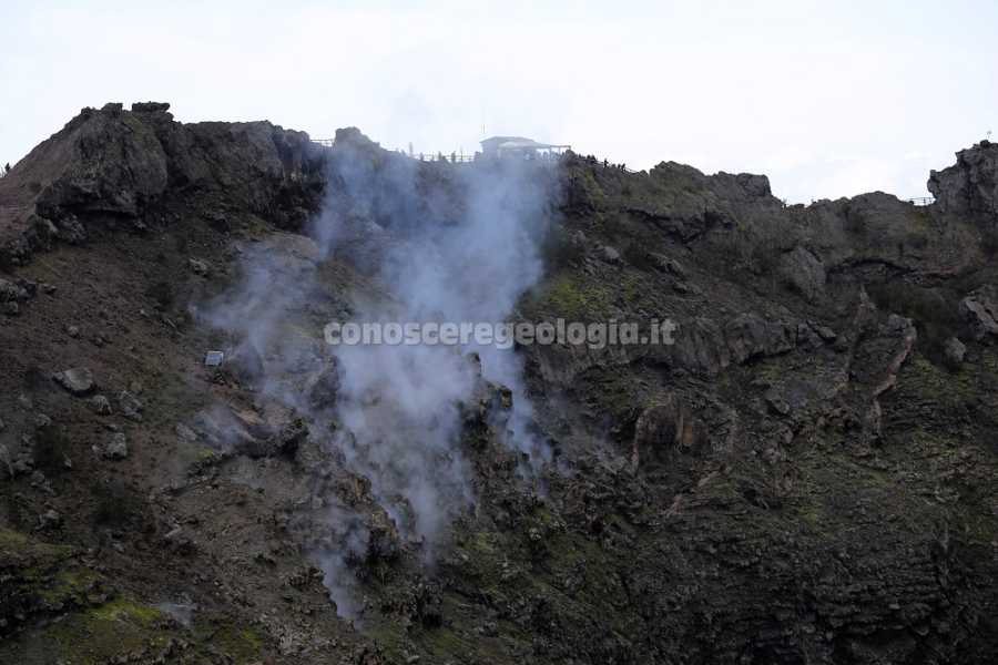 Le fumarole del Vesuvio, cosa sono e cosa indicano - FOTOGALLERY ...